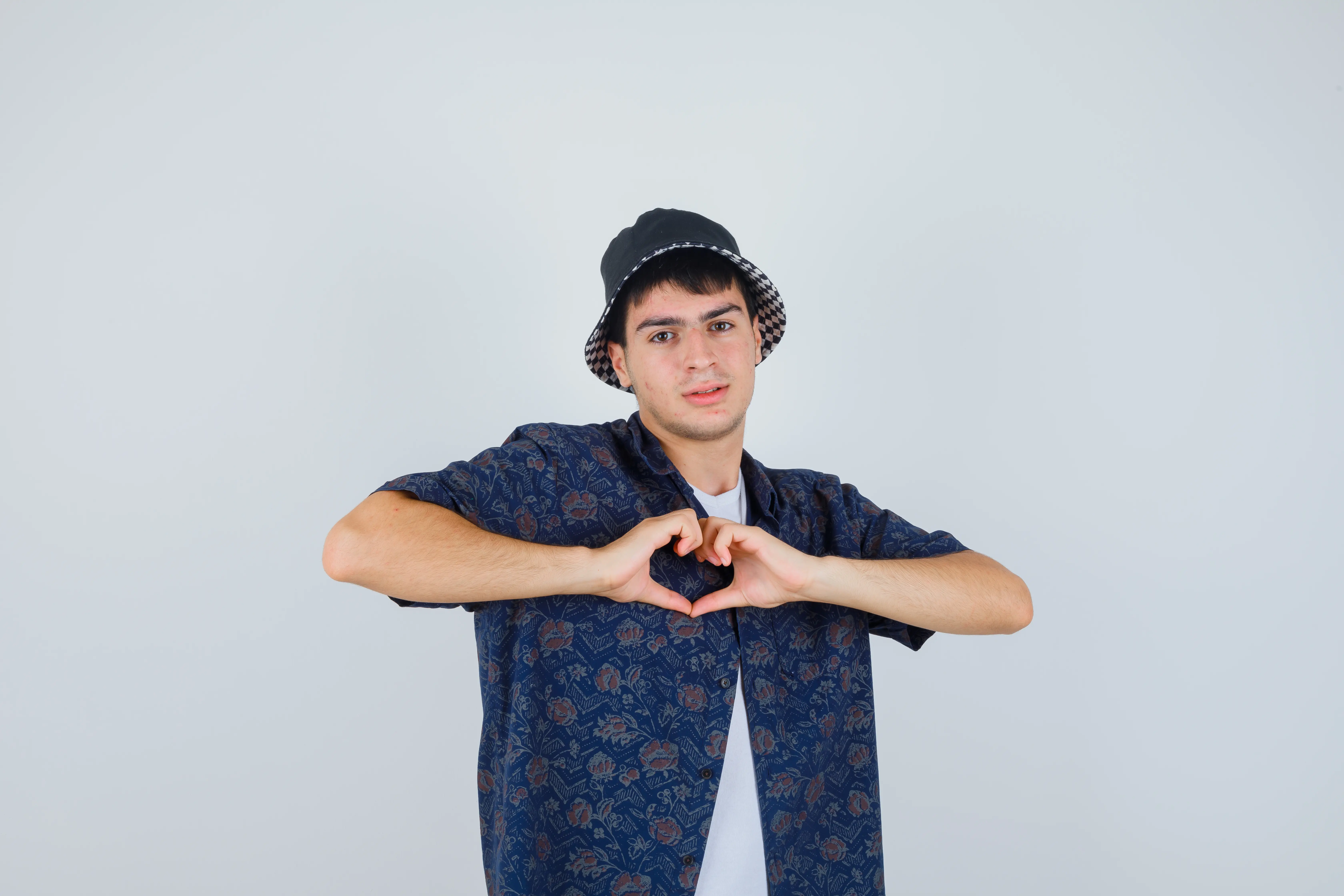 Kenali 7 Ciri-ciri Cowok Mokondo, Biar Lo Nggak Salah Langkah! - Bromen