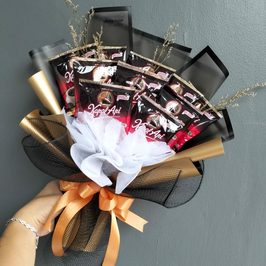 9 Rekomendasi Hadiah Wisuda untuk Cowok Anti-Mainstream - Bromen